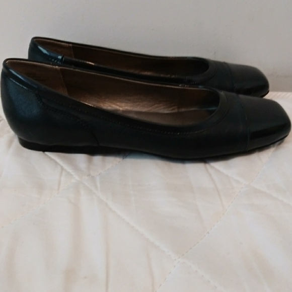 Array | Shoes | Array Madison Leather Flats Slip Ons Loafers 9 | Poshmark